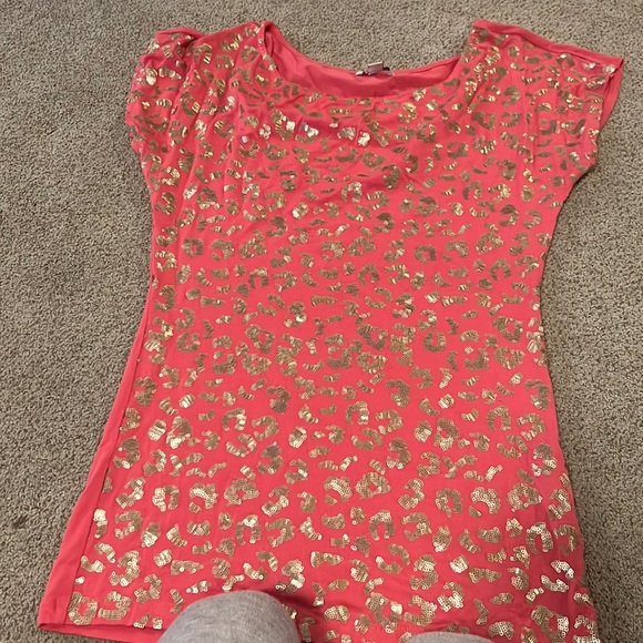 Boston Proper | Tops | Boston Proper Coral Tee Shirt With Cheetah Print ...
